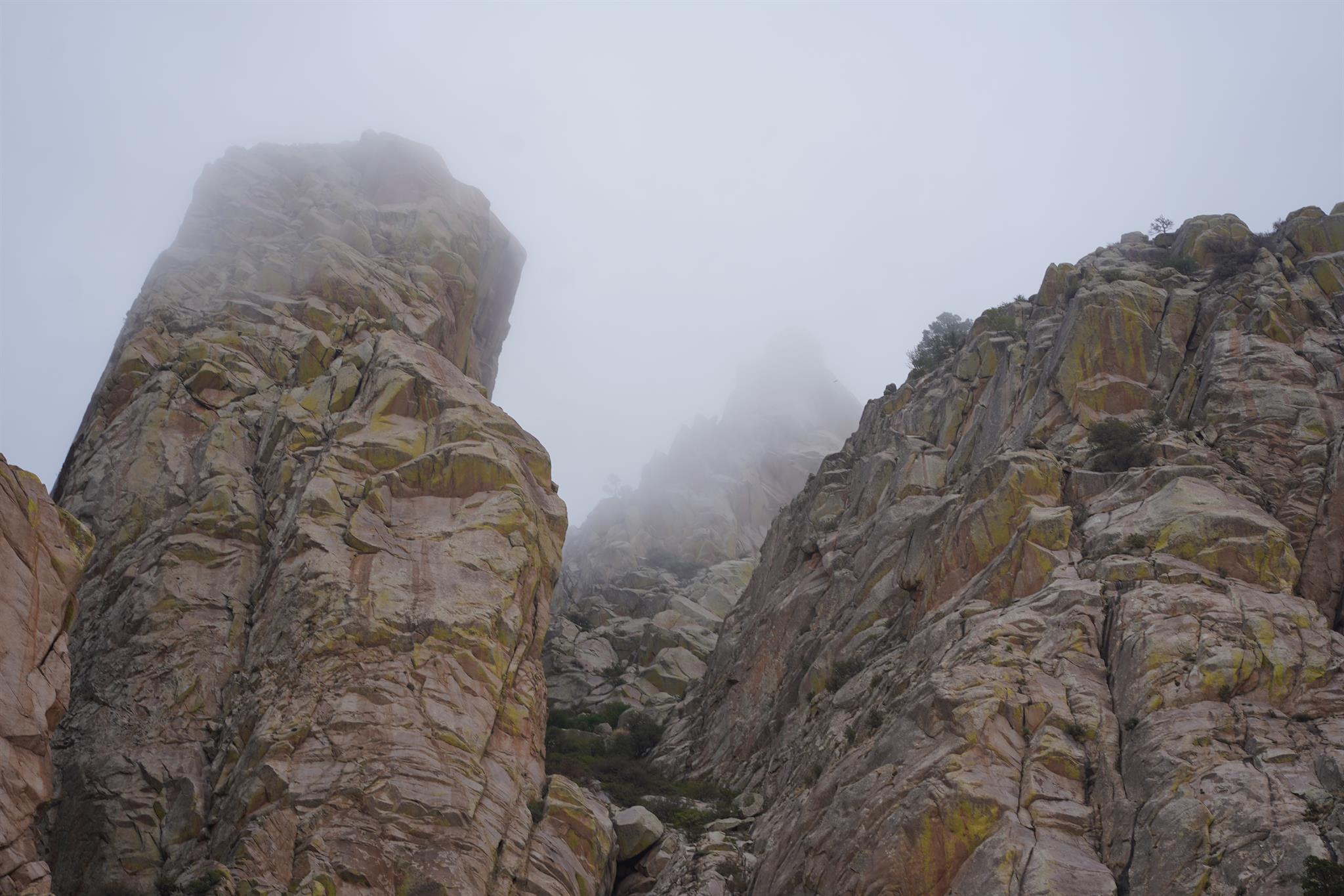 Andres Mountains